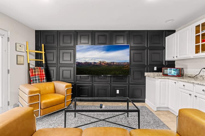 Chic Updated Retreat,  Near Trails, Shops & Dining - Sedona, AZ