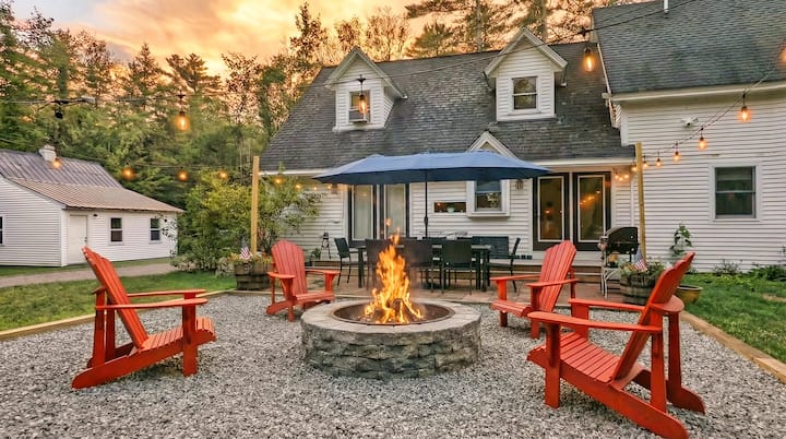 Trails, Kids Loft, Firepit, And Walk To Downtown - North Conway, NH