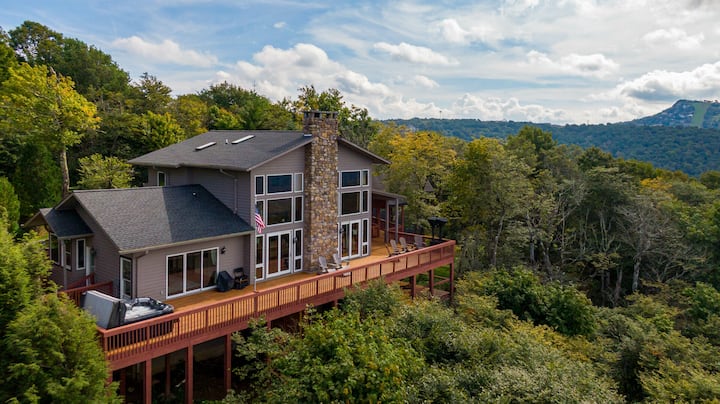 Skytop Chateau-hot Tub, Great Views, Pet Friendly! - Watauga Lake, TN
