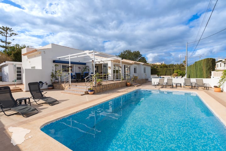 Costablancadreams - Casa Enchinent à Calpe - Calp