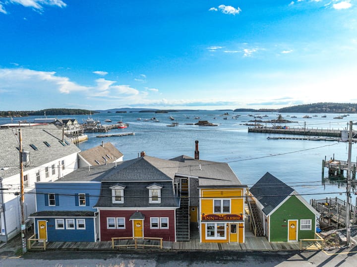The American Eagle - Inn On The Harbor - Stonington, ME