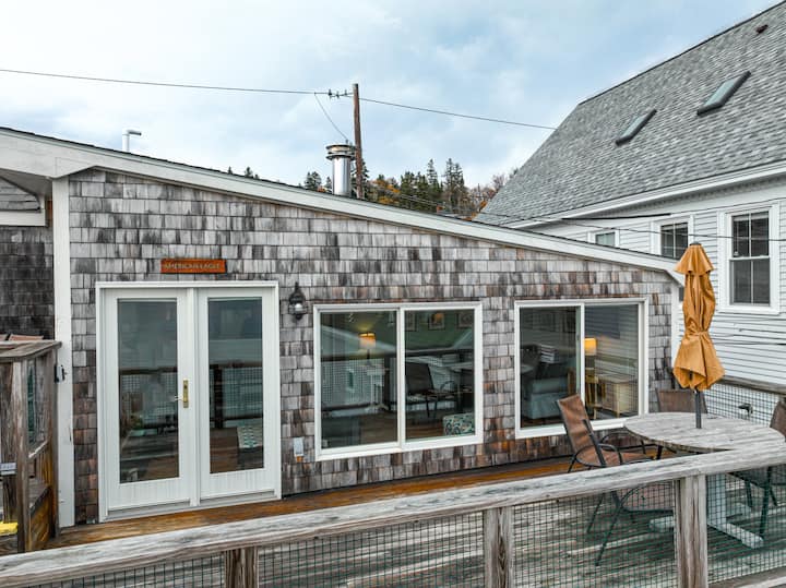 The American Eagle - Inn On The Harbor - Stonington, ME