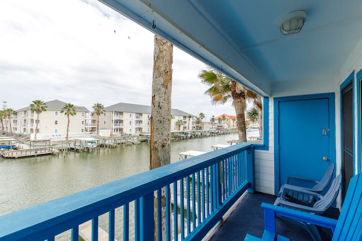Canal View Condo | Pool & Hot Tub Waterfront Stay - North Padre Island, TX