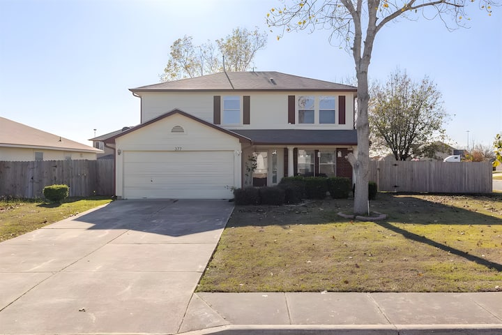 Casa Kyle - Spacious Corner 3 Br - Office Room - Kyle, TX