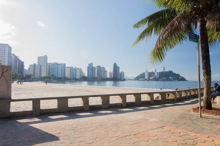 Sv Center Beachfront With Garage And Wi-fi - São Vicente