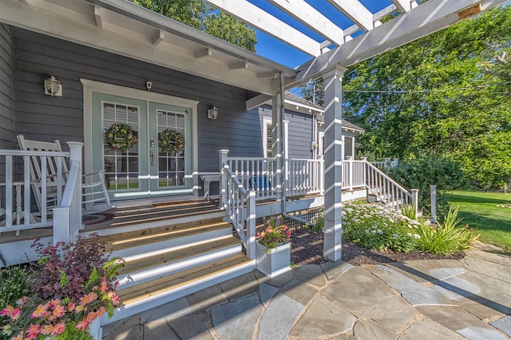 Douglas Cottage: Cozy 3br Home For 6. - Holland, MI