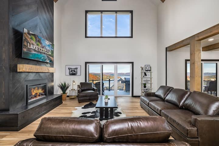 New Lakefront Paradise~free Amenities~pool - Kimberling City, MO