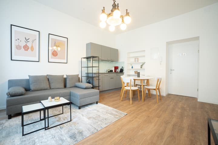 Bright Apartment With A King-size Bed, Teracce - Wien