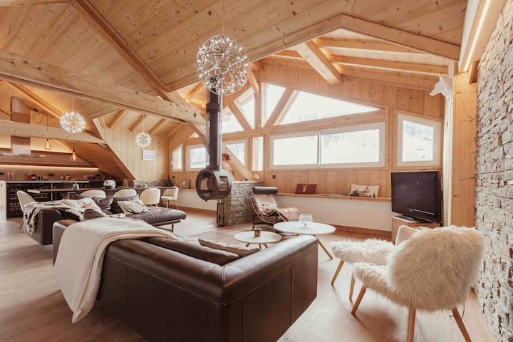 Chalet Kabane, Neuf, Pied Des Pistes Et Garage - Claviere