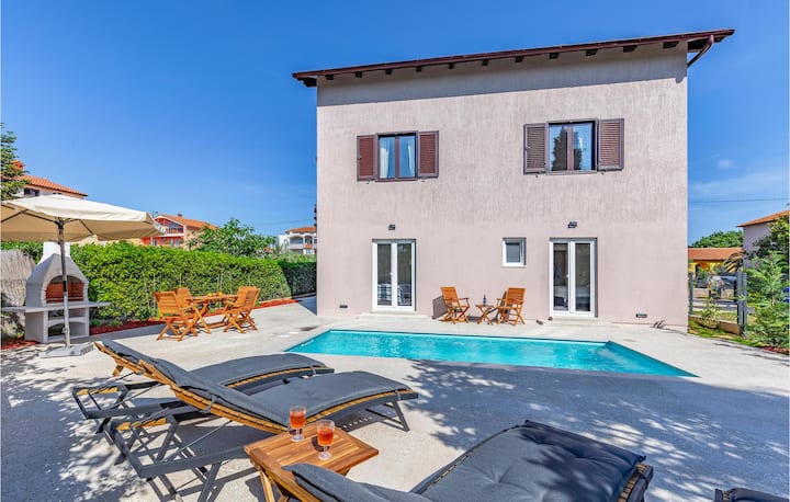 Nice Apartment In Madulin - Ližnjan