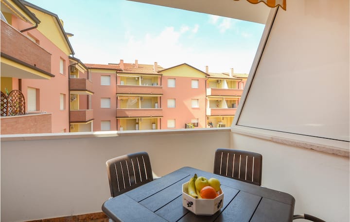 Cozy Apartment In Rosolina Mare - Albarella