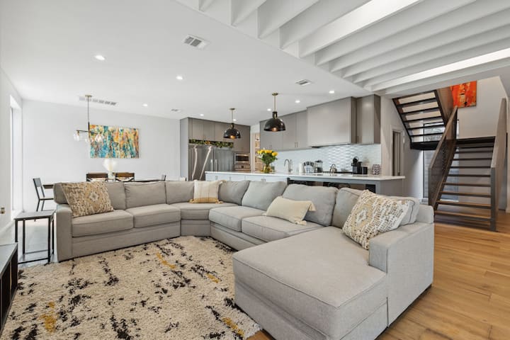 Modern Luxury 4 Bed/ 4 Bath In The Heart Of Dallas - Dallas, TX