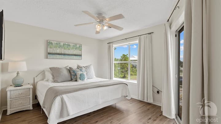 Villaisla-stunning 3br/2ba Villa-steps From Sand! - Seaside, FL