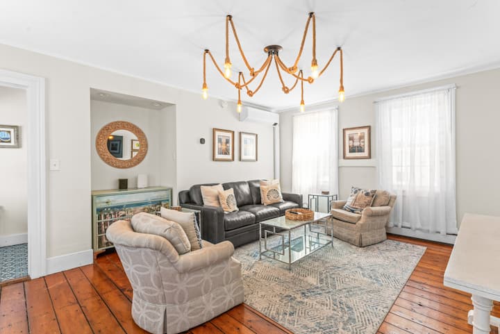 Charming Historic 3 Br Townhouse Downtown Mystic - Mystic, CT