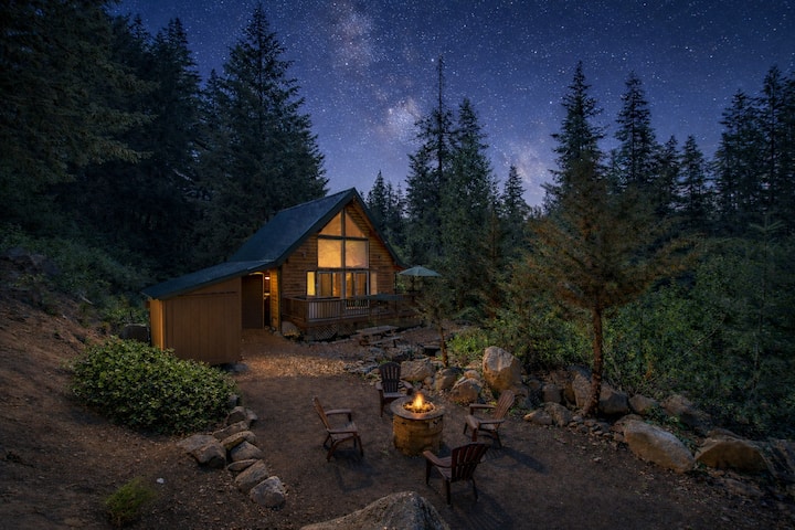 Raven Haven Lodge-close To Ski, Hot Tub, Dogs Ok - Lake Chelan, WA