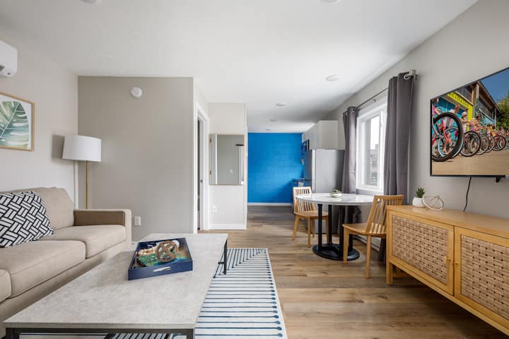 Downtown Newly Remodeled Apartment | Ac | Beach | - Traverse City