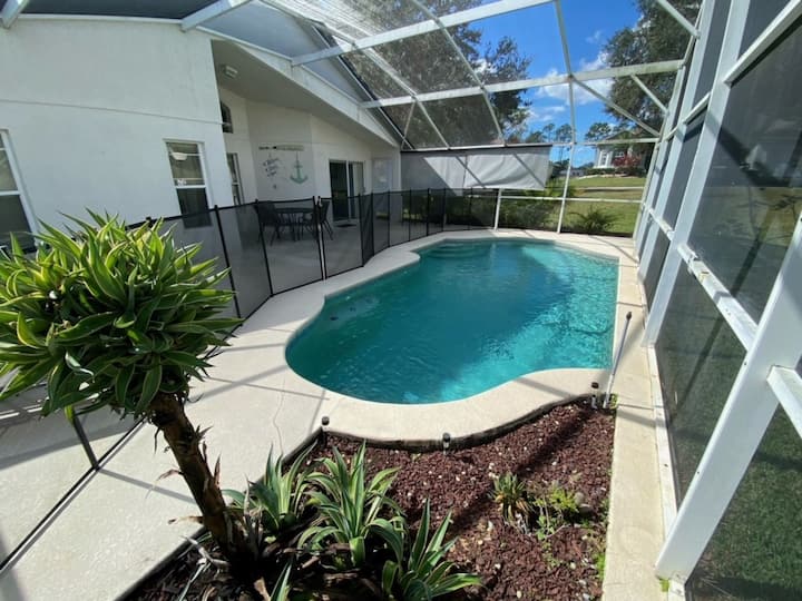 Southern Dunes Villa, Private Pool Home - Davenport, FL