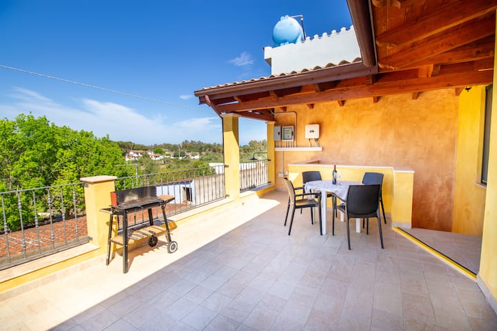 Chelu & Mare With Terrace And Panoramic View - Sardinië