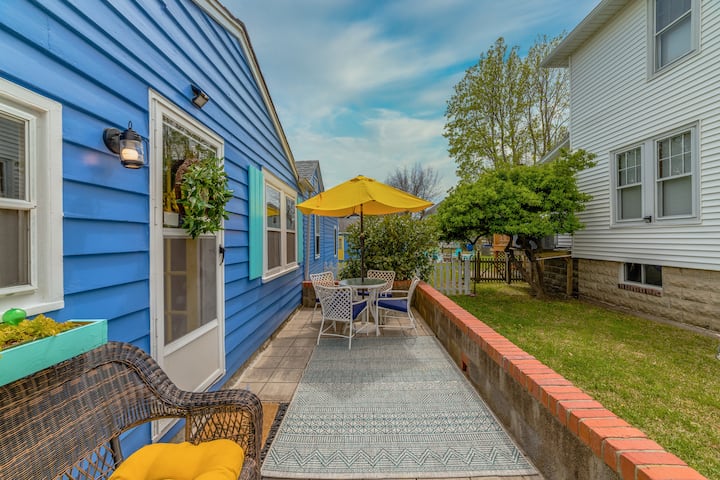 Wild Blue Cottage, Steps From The Beach - Cape Charles, VA