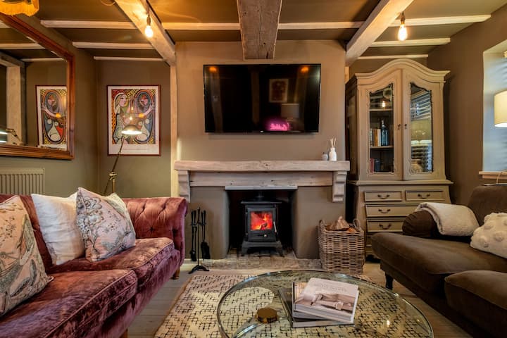 Purple Poppy Cottage - Southwell