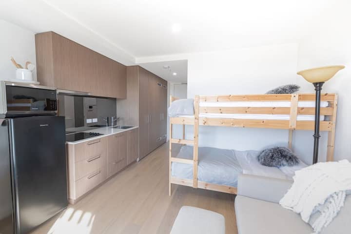 Kooroora 202 - Studio Apartment - Mount Buller