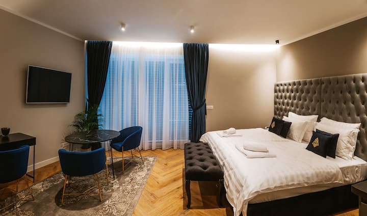Peaceful & Glamorous Apt. Mia B4 Near City Center - Ljubljana
