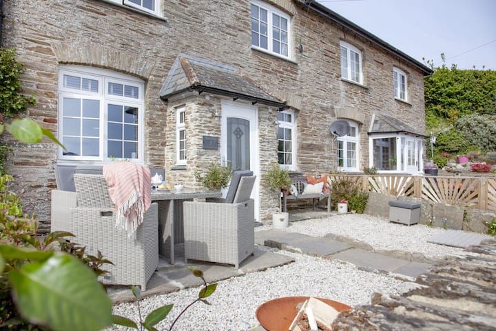 Heart Of Torcross - Log Burner - Ley Views - Torcross