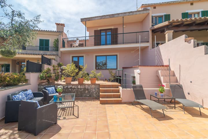140 M² Chalet ∙ 4 Habitaciones ∙ 6 Huéspedes - Búger