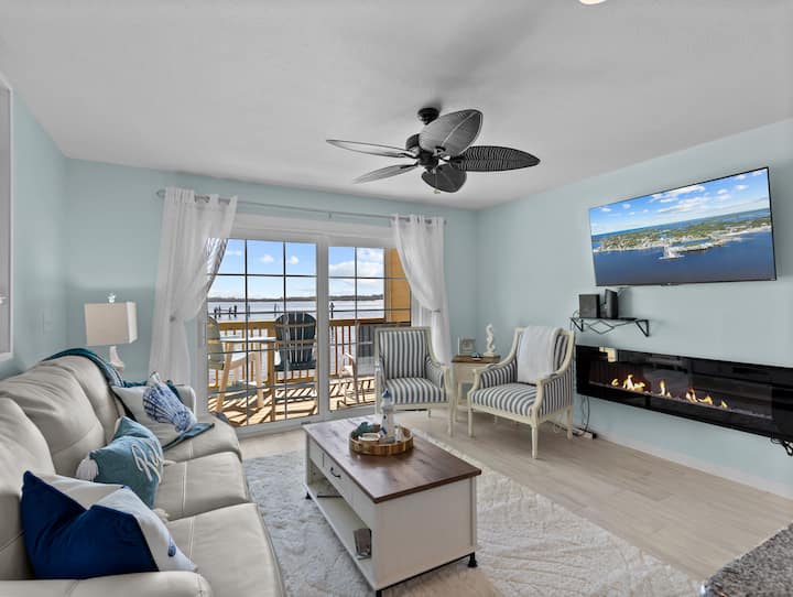 Island Place 110 Beautiful Gulf Views W/ Pool! - Cedar Key, FL