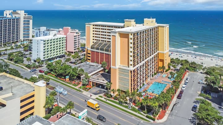 Direct Oceanfront Lazy River  Top Resort - Myrtle Beach, SC