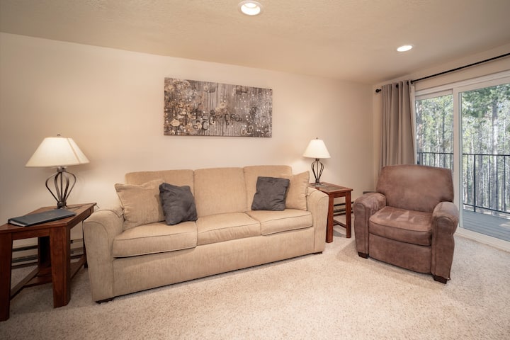 Beautiful And Remodeled 2 Bedroom Getaway Condo - Fraser, CO