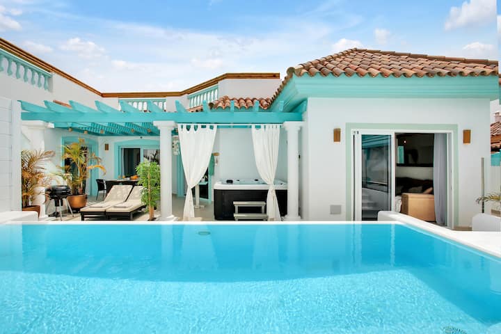Orange Light With Private Pool - Corralejo