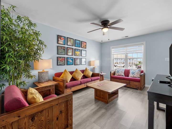 Oceanside Condo In Atlantic Beach-anchors Away 3 - Atlantic Beach, NC