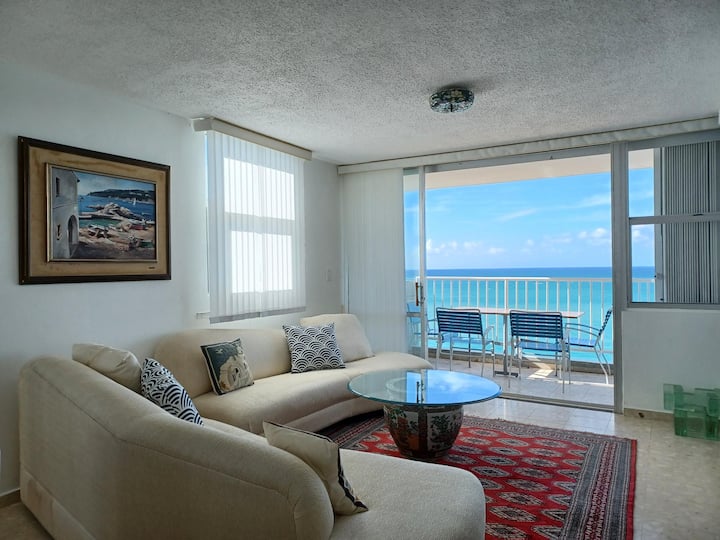 Lffamily Retreat. Right On Beach & Restaurants - San Juan