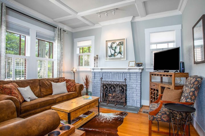 117 M² Ferienhaus ∙ 2 Schlafzimmer ∙ 6 Gäste - Fredericksburg, TX