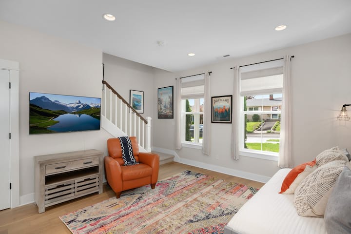 Elegant Lovely Home In Portland Close To Everything! - Portland, OR