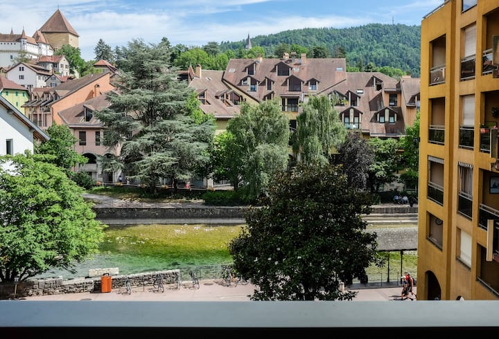 Paloma Vue Château Et Thiou - Lac d'Annecy