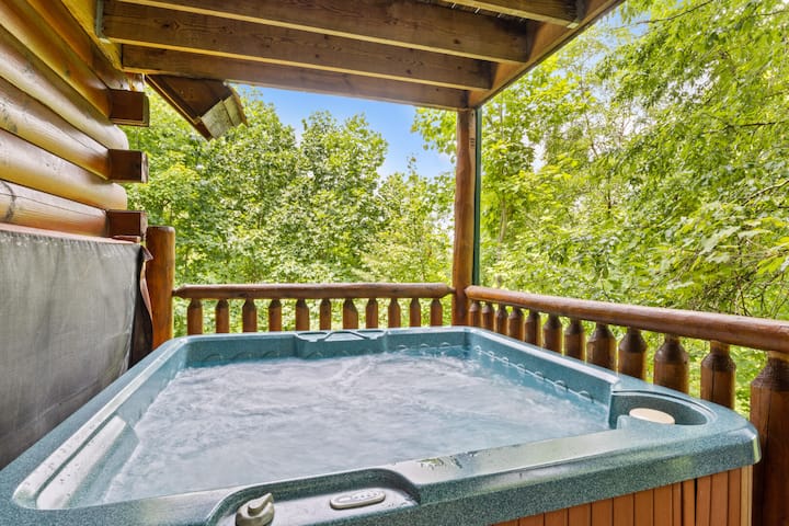 Fall Into Love With "Waterfall Retreat" - Gatlinburg, TN