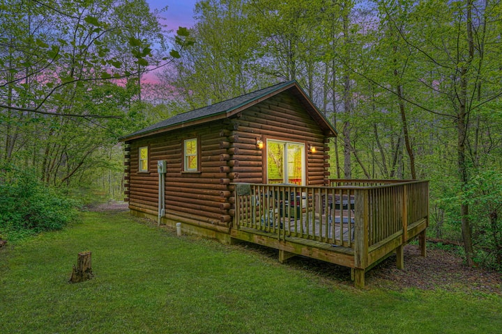 Cabine-salle De Bain Privée-standard-lovebirds Cab - Logan, OH