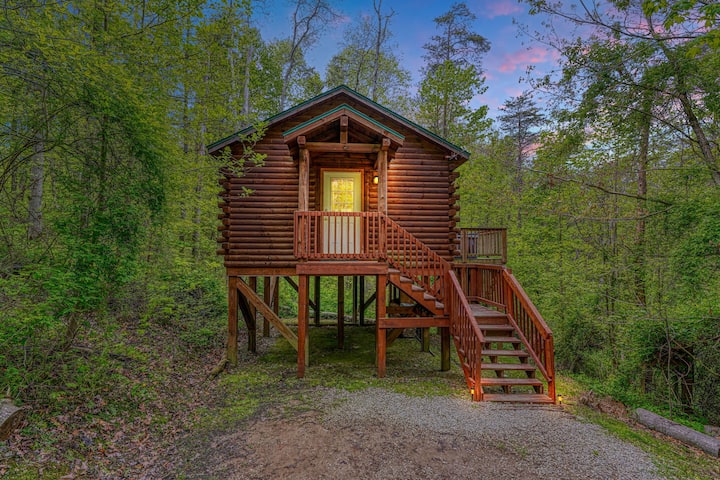 Blue Rose Cabins - Overlook Cabin - Logan, OH