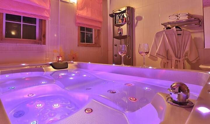 스파시설을 보유한 객실, 발렌시아A(스페인마을) - Gyeongju-si