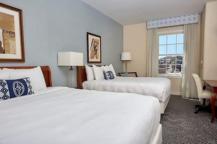 Spacious Good-value Accommodation! Pets Allowed - Staunton, VA