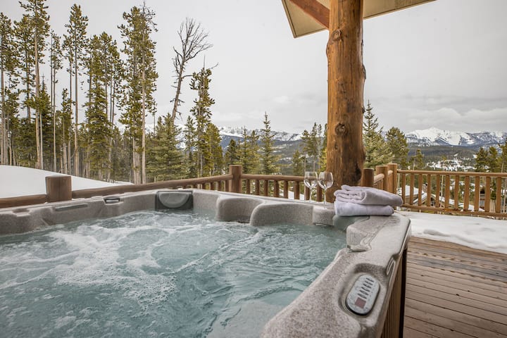 Ski-in/ski-out W/private Hot Tub And Stunning Views In Cowboy Heaven - The Moose Lodge - ビッグ・スカイ, MT