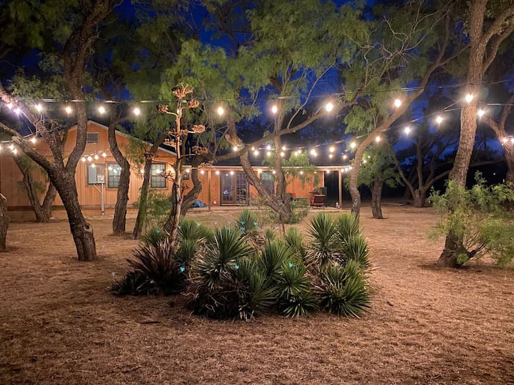 B-well Rafter J Lodge: A Family Gathering Place - アビリーン, TX