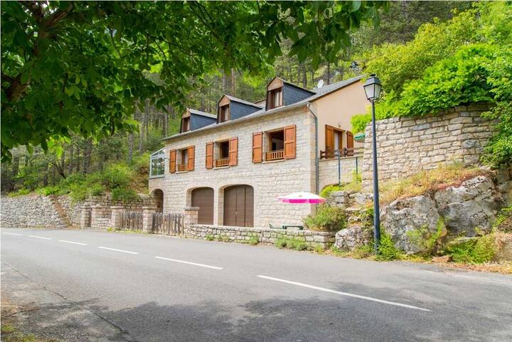 Location à Chanteperdrix 2 Personnes - Sainte-Énimie