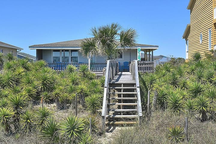 Beachfront | Ocean Views | The Sandbox - Holden Beach, NC