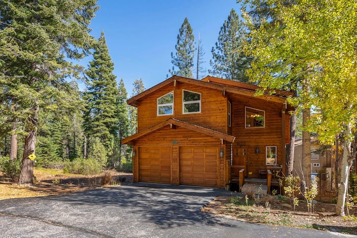 Steeple Retreat - 3 Bedroom, 2.5 Bath - Close To T - Tahoe City, CA
