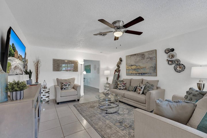 Steps To Hardrock! Managed By Bnr Vacation Rentals - Hollywood, FL