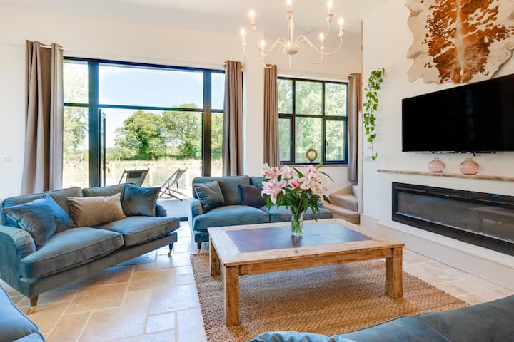 5 Bed In Briston (Oc-2304) - Holt