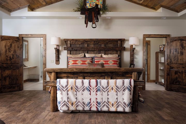 Luxury Farm Living! With Magical Wide Open Spaces - Texas